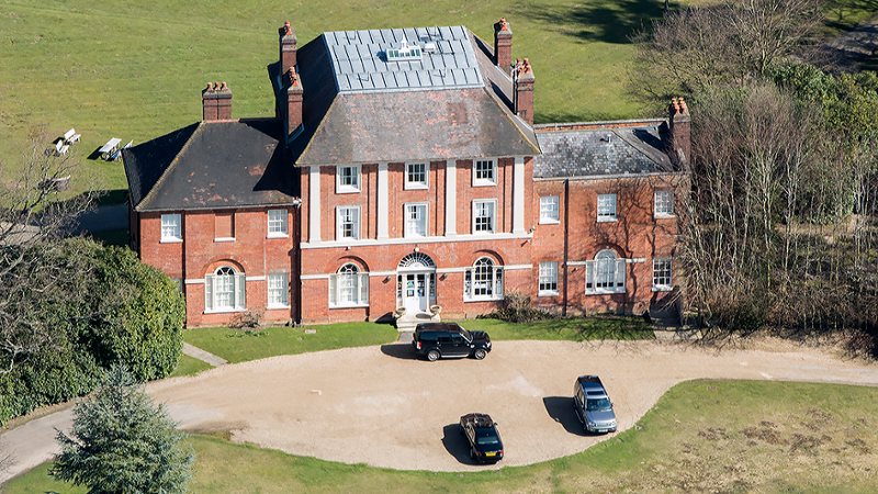 William e Kate, nuova casa da 18 milioni di euro: ecco com'è fatta - La ...