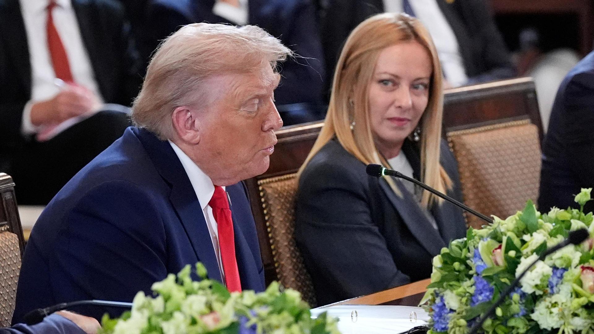 Meloni-Trump, fuori onda contro i giornalisti: critiche e bufera ...