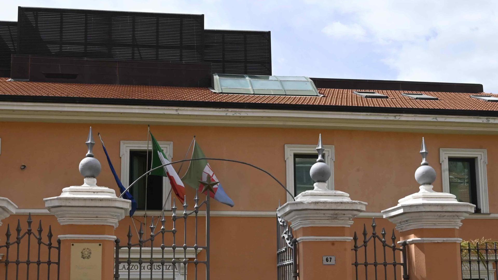 Cerotti al fentanyl, la droga degli zombie. Un arresto a Sanremo - La ...