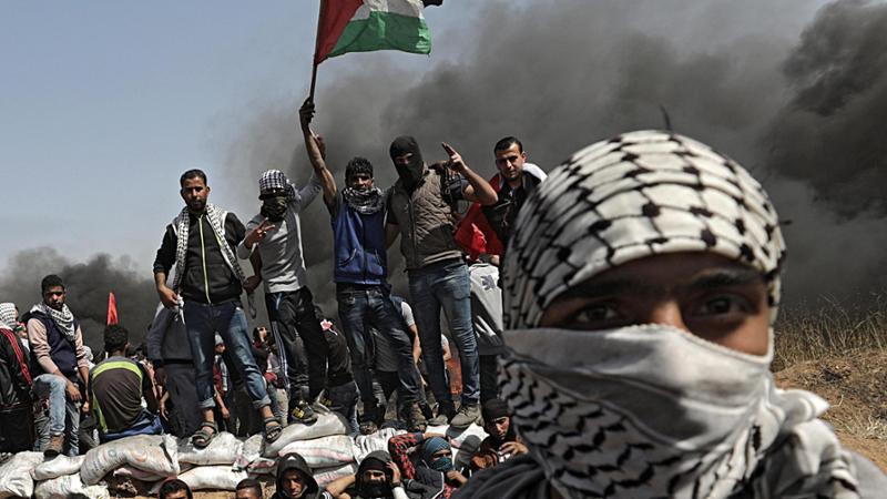 Il poeta El-Kurd: “Eroi o terroristi, questo Occidente ci toglie l ...
