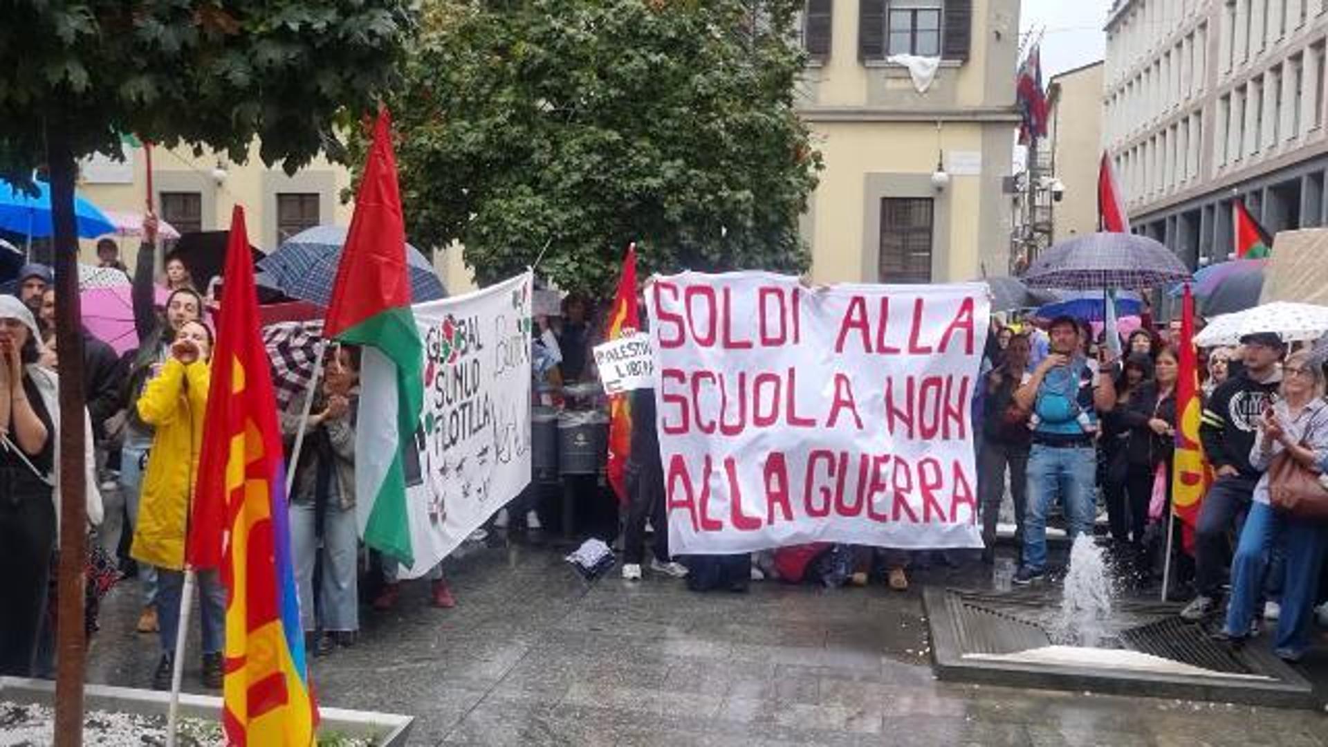 "Palestina libera": lo slogan delle manifestazioni in centro a Novara ...