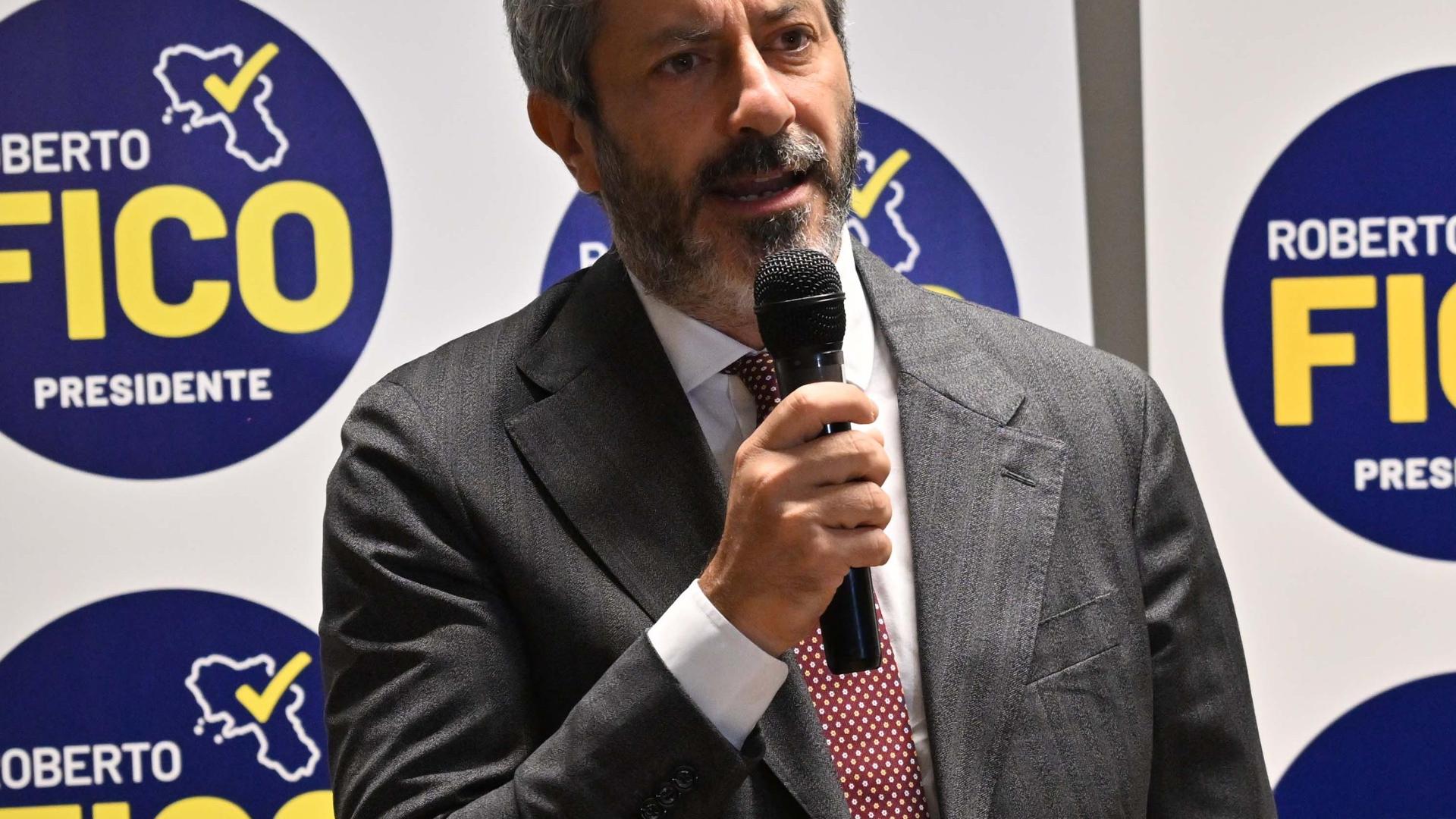 Campania, Fico e le liste modello De Luca - La Stampa