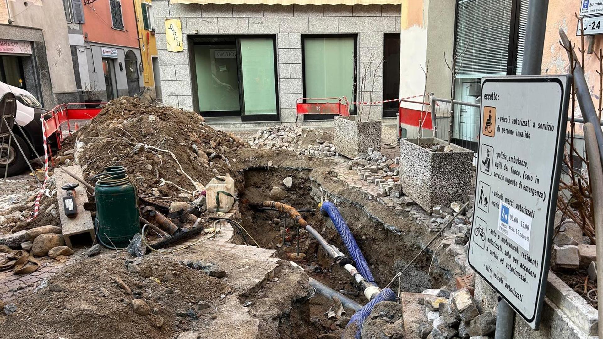 Cantieri per la fibra: “Centro storico gruviera per le buche” - La Stampa