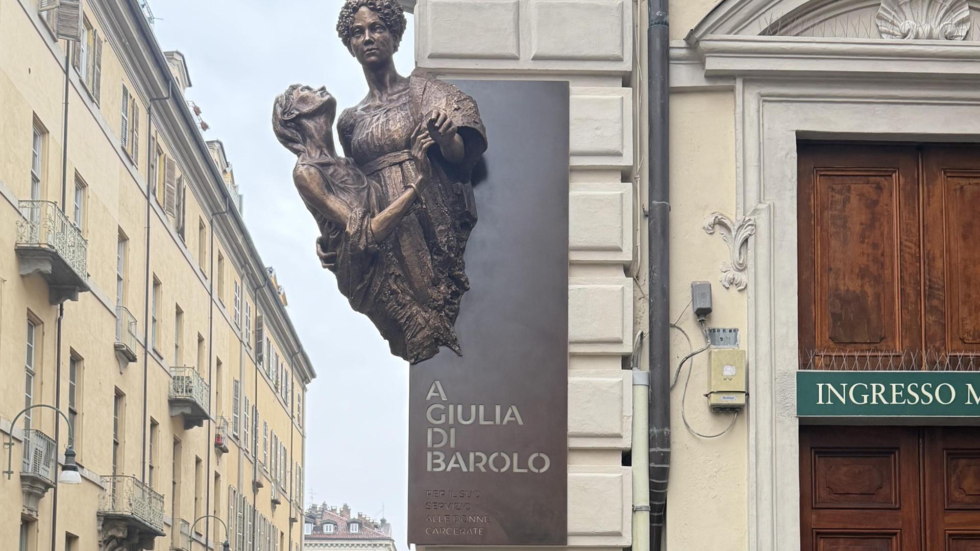 “A Giulia di Barolo” la prima statua che Torino ha dedicato a una donna ...