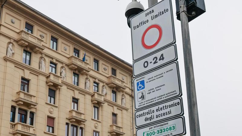 Novara, debuttano le nuove regole per la Ztl. Da oggi il centro è più ...