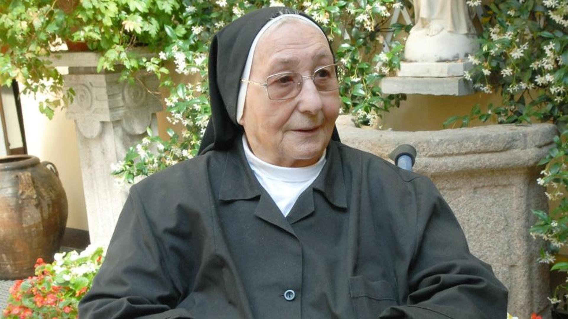Vercelli piange Maria Attilia Rossetti, la “suora del motorino” - La Stampa