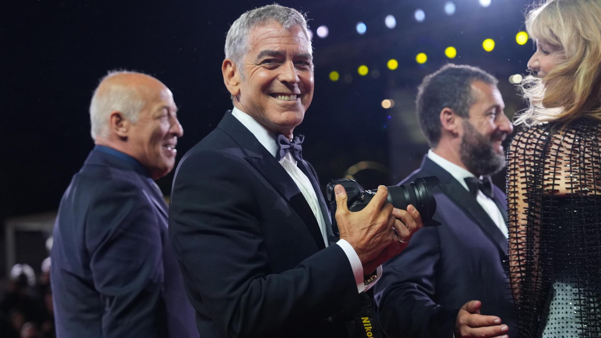 George Clooney A Cuneo Per I Dialoghi Sul Talento La Stampa