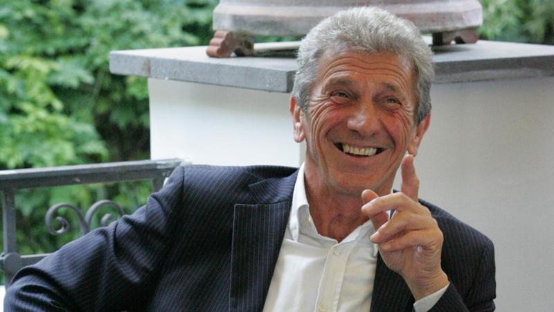 Beppe Savoldi, morto l'ex calciatore e allenatore: aveva 79 anni - La ...