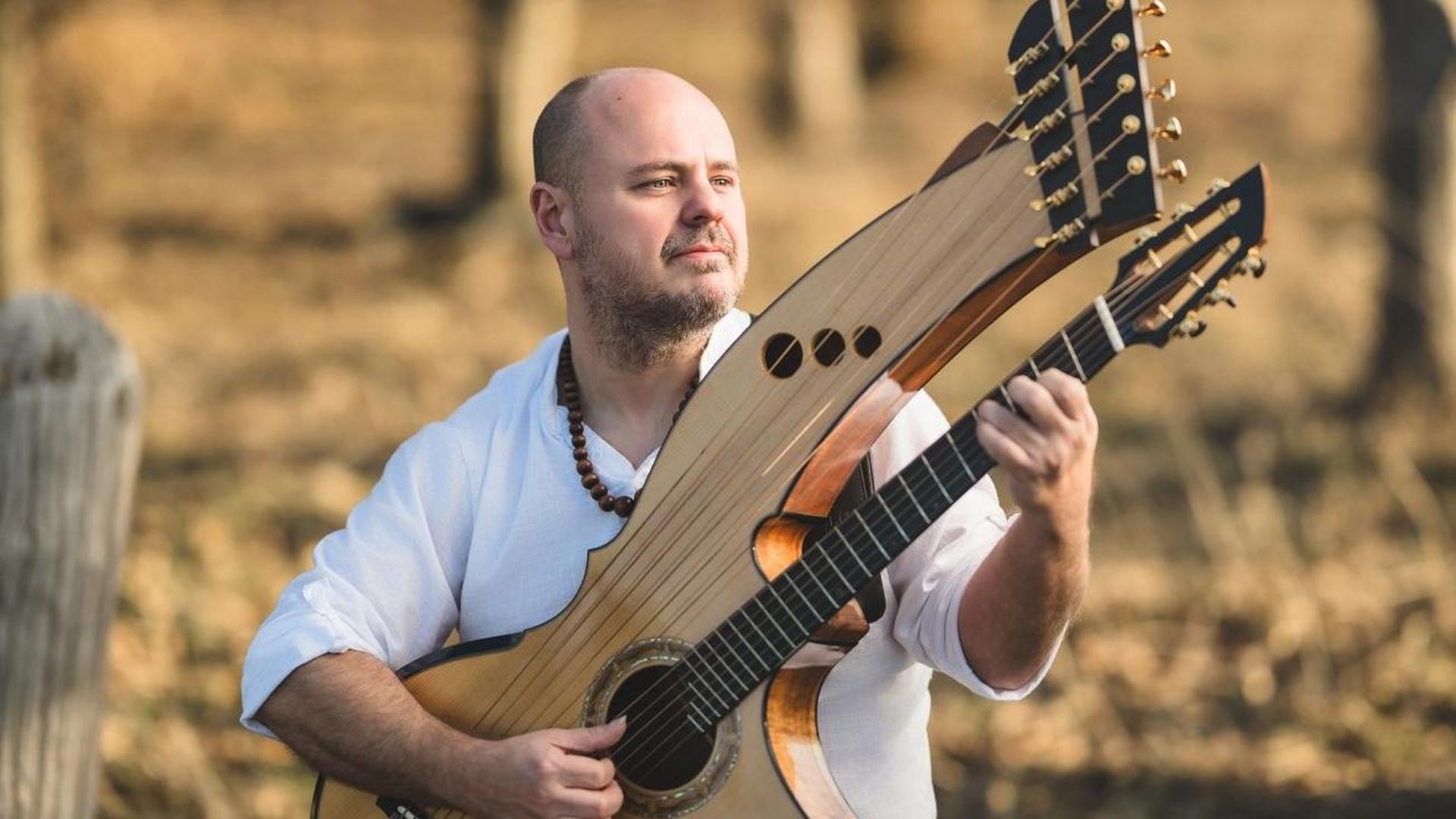 Pop & Jazz: la chitarra acustica di Andy McKee maestro della tecnica ...