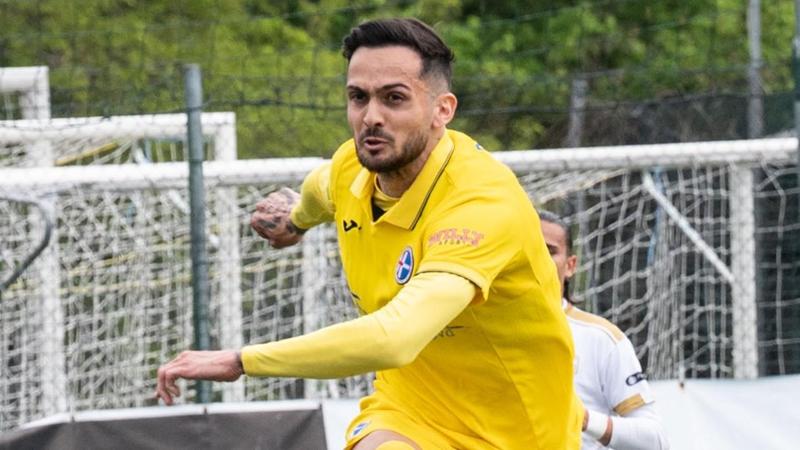 Ex calciatore del Bra accusato di stupro in campo col Ligorna: ira dei ...