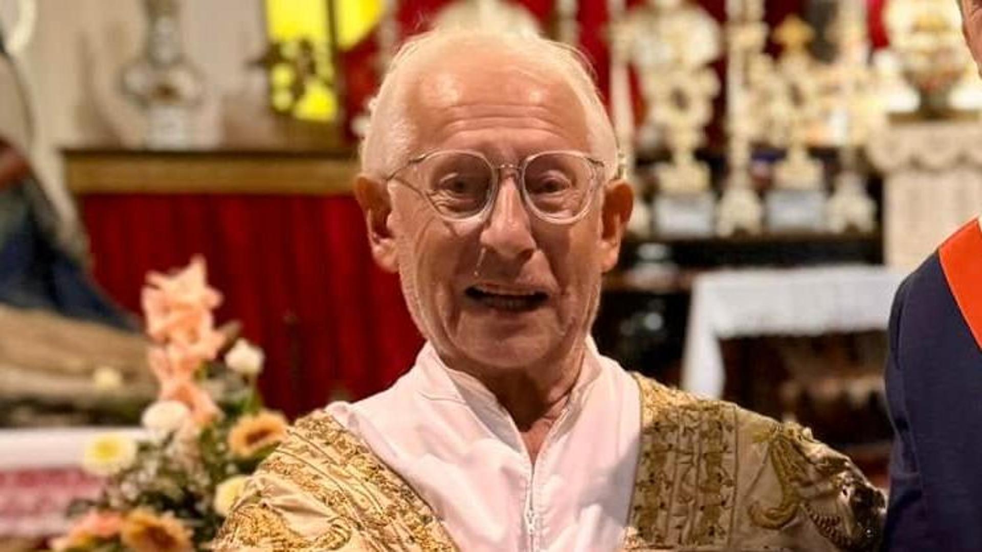 Addio a don Pierino Lietta, il parroco di Oggebbio con la passione per ...