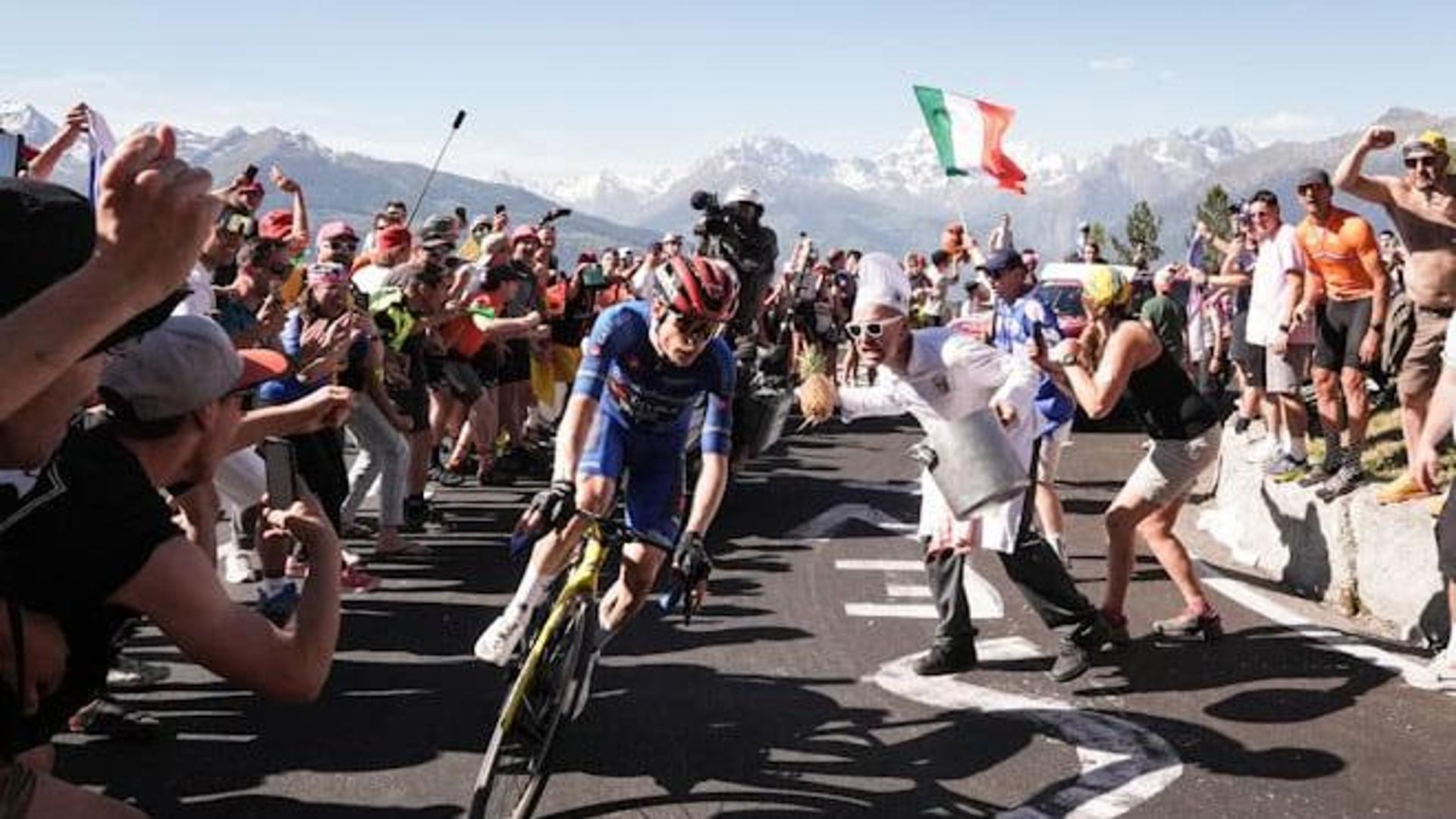 Aosta-Pila, uno show rosa cominciato all’alba - La Stampa