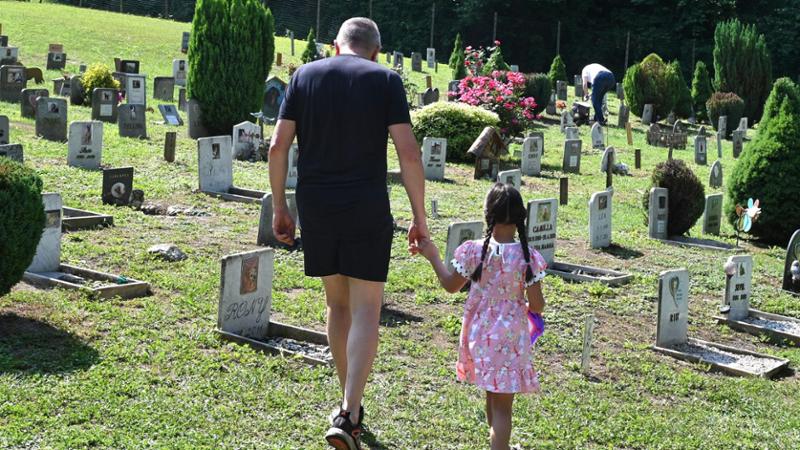 Cimitero degli animali ad Asti: l'oasi di Rocca d'Arazzo - La Stampa