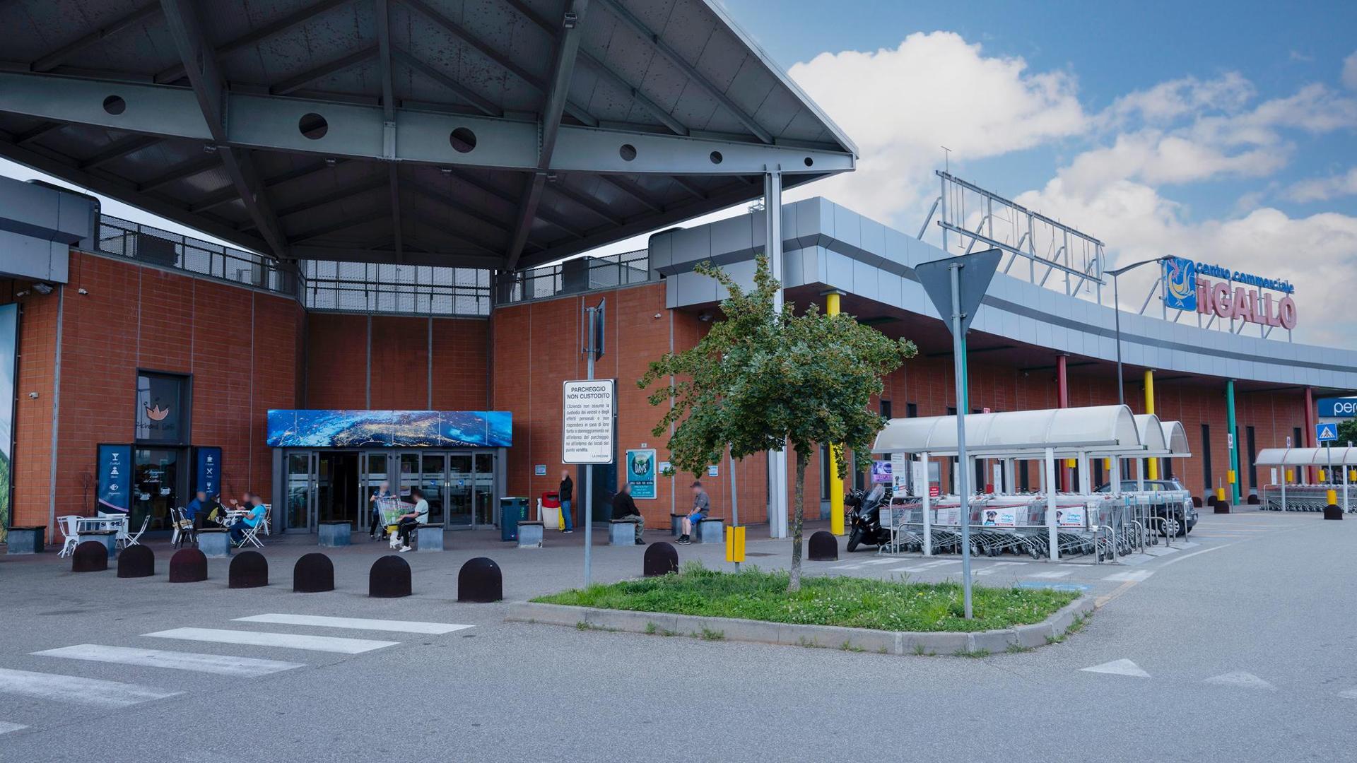 Allarme borseggiatori al centro commerciale “Il Gallo” di Galliate - La ...