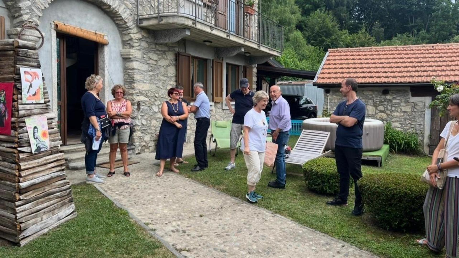 Egro, il borgo di 70 abitanti diventa una galleria d’arte a cielo ...