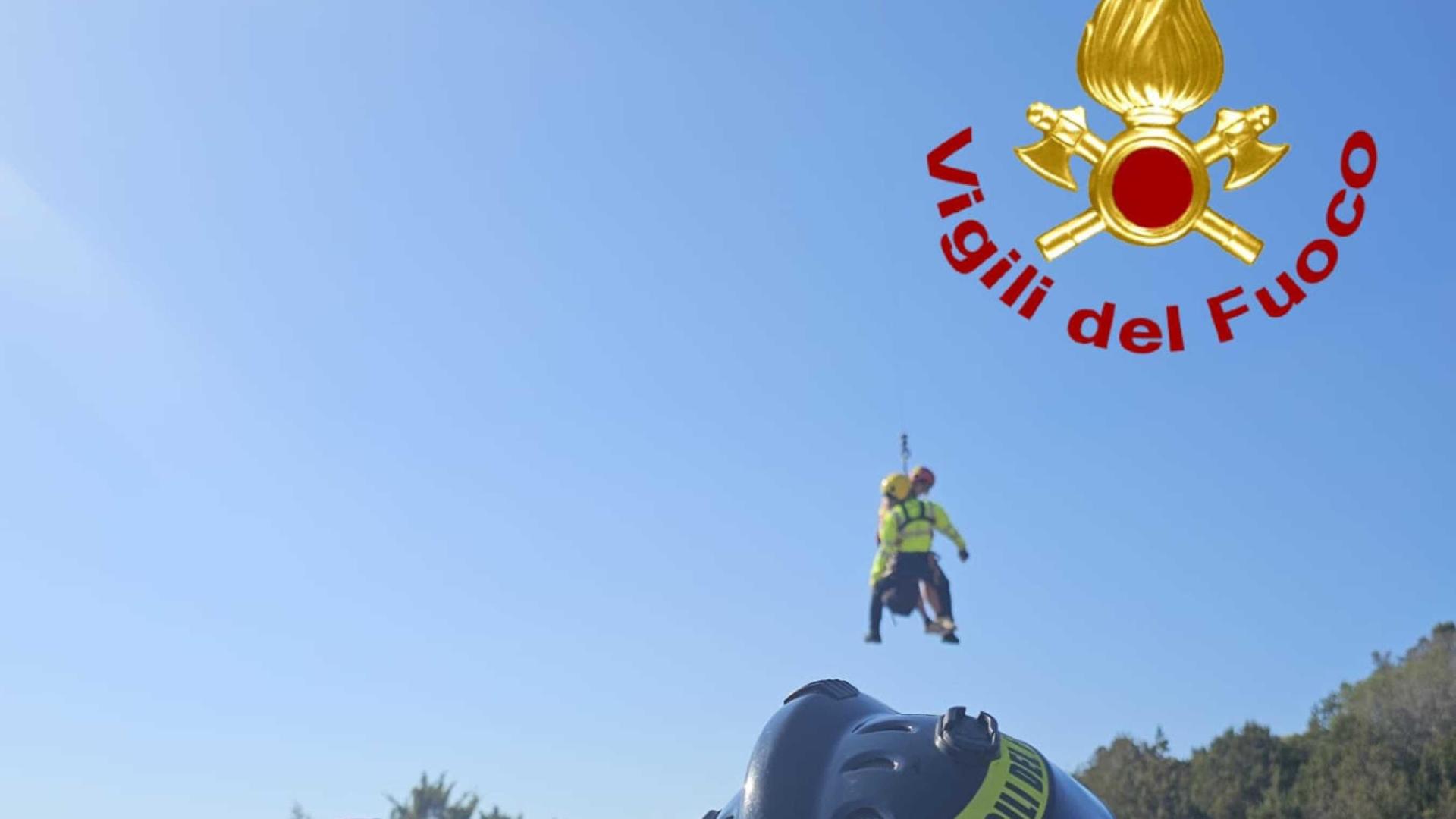 Turista bloccata su ferrata a Tavolara, salvata con l'elicottero ...